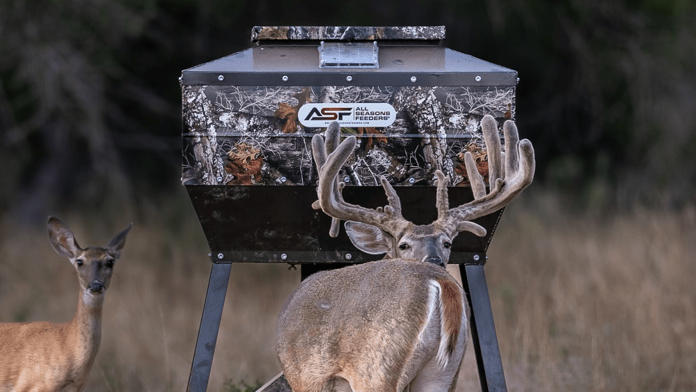 Realtree Deer Feeder | Camo Corn Pro - 600 or 1,000 lbs.